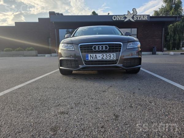 Melns Audi A4 2011 Daugavpils, ar dzinēja tilpumu 2.00 L un nobraukumu 265 tūkst. km par 7990 €, foto 3 vietnē AUTOMOTO.COM.LV