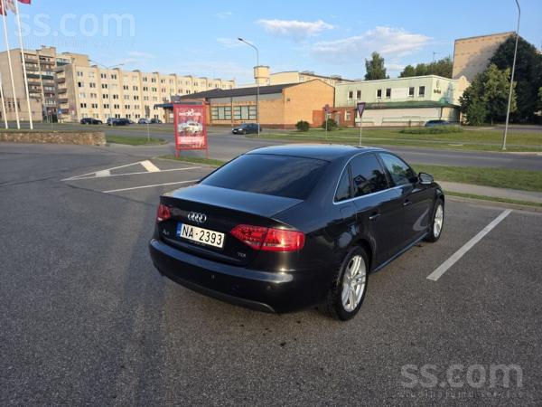 Melns Audi A4 2011 Daugavpils, ar dzinēja tilpumu 2.00 L un nobraukumu 265 tūkst. km par 7990 €, foto 9 vietnē AUTOMOTO.COM.LV