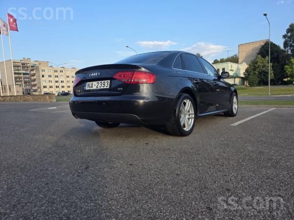 Melns Audi A4 2011 Daugavpils, ar dzinēja tilpumu 2.00 L un nobraukumu 265 tūkst. km par 7990 €, foto 10 vietnē AUTOMOTO.COM.LV
