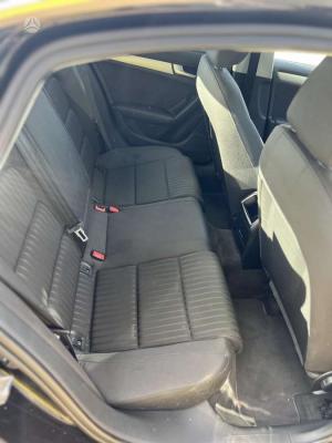 Black Audi A4 2011 in Utena, with an engine capacity of 2.00 L and mileage of 270 thousand km for 5850 €, photo 29 on AUTOMOTO.COM.LV