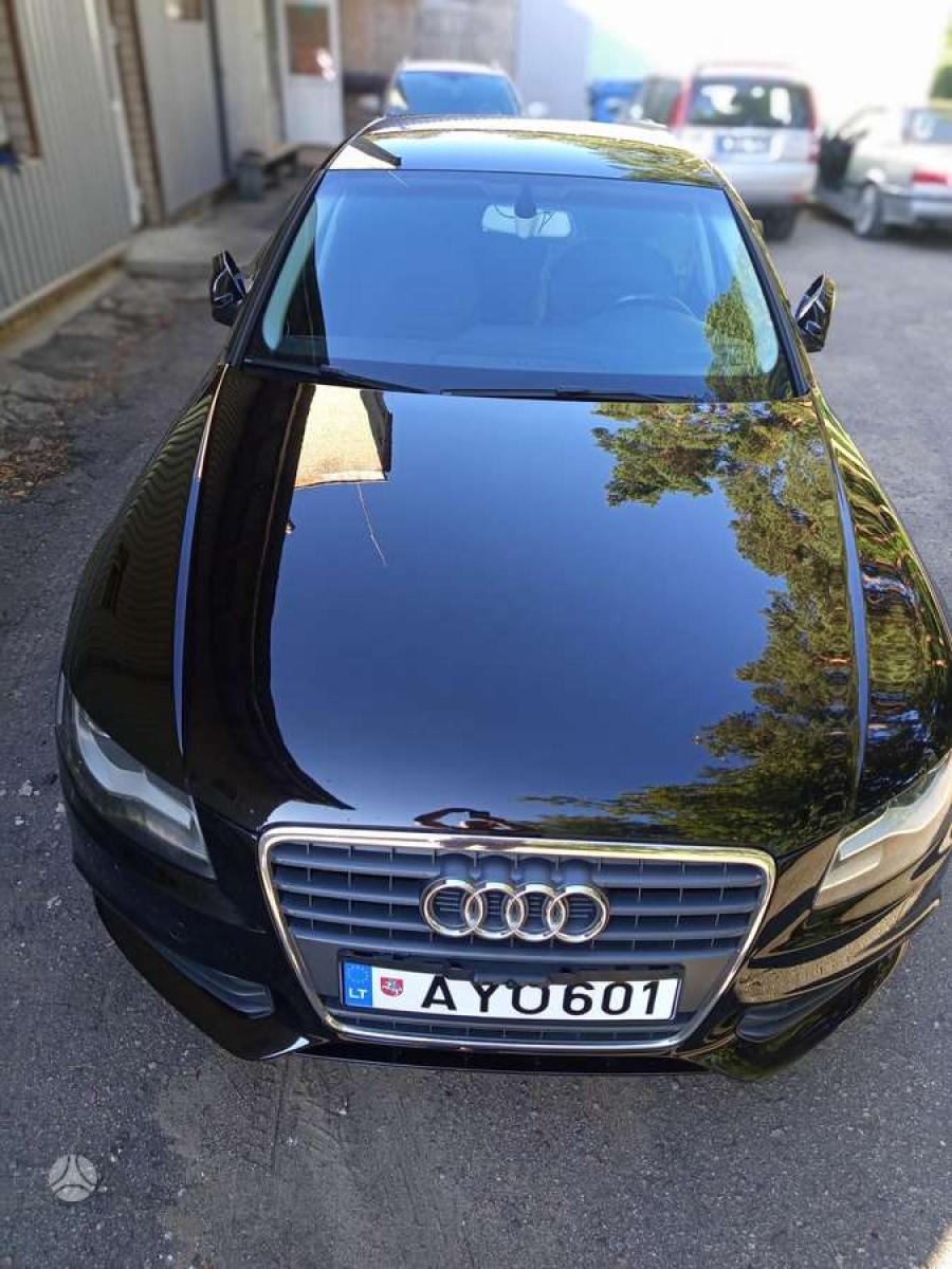Black Audi A4 2011 in Vilnius, with an engine capacity of 1.97 L and mileage of 299 thousand km for 6300 €, photo 4 on AUTOMOTO.COM.LV