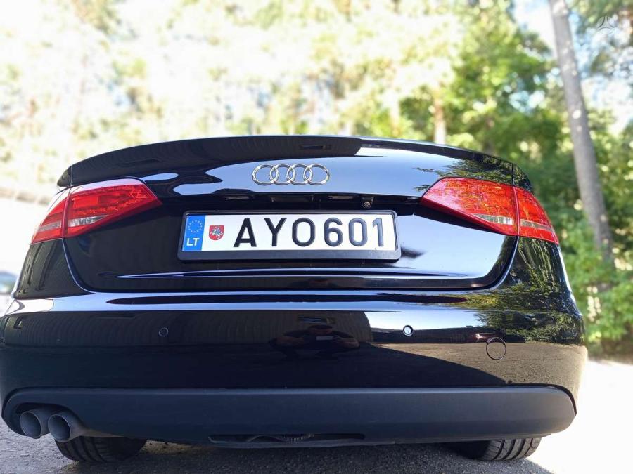 Black Audi A4 2011 in Vilnius, with an engine capacity of 1.97 L and mileage of 299 thousand km for 6300 €, photo 7 on AUTOMOTO.COM.LV