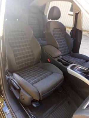 Black Audi A4 2011 in Vilnius, with an engine capacity of 1.97 L and mileage of 299 thousand km for 6300 €, photo 12 on AUTOMOTO.COM.LV