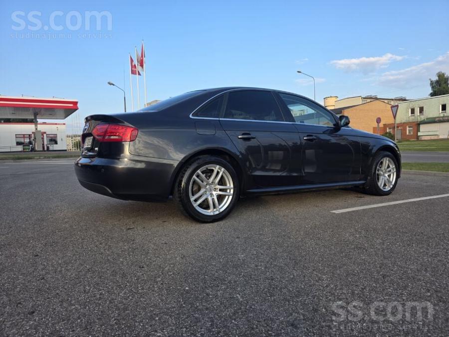 Black Audi A4 2011 in Daugavpils, with an engine capacity of 2.00 L and mileage of 264 thousand km for 7500 €, photo 8 on AUTOMOTO.COM.LV