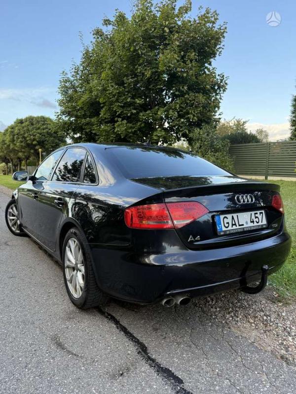 Melns Audi A4 2011 Viļņa, ar dzinēja tilpumu 1.97 L un nobraukumu 267 tūkst. km par 5950 €, foto 7 vietnē AUTOMOTO.COM.LV