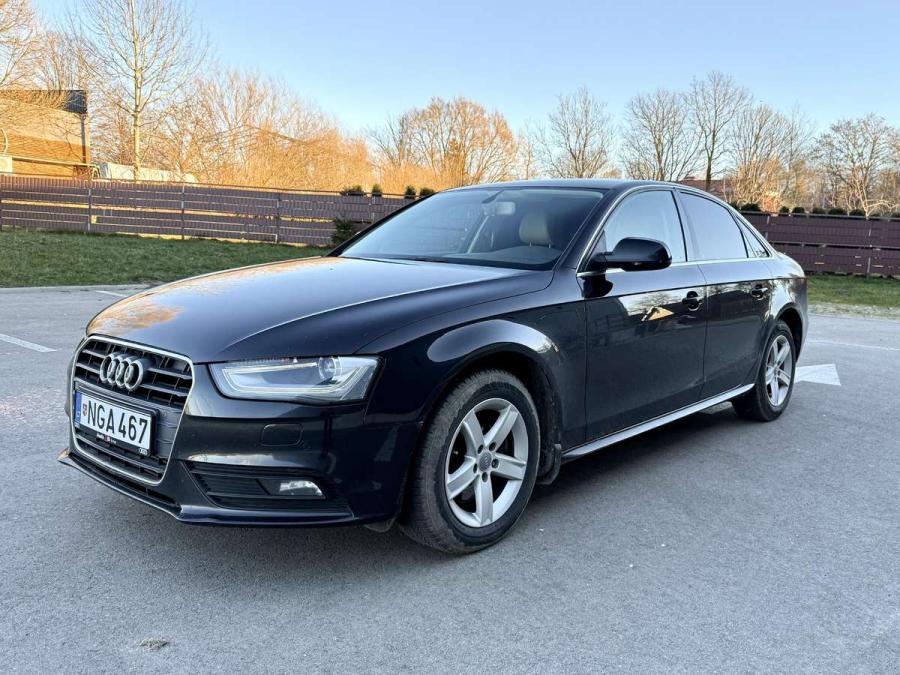 Black Audi A4 2012 in Telschi, with an engine capacity of 1.97 L and mileage of 300 thousand km for 8100 €, photo 1 on AUTOMOTO.COM.LV