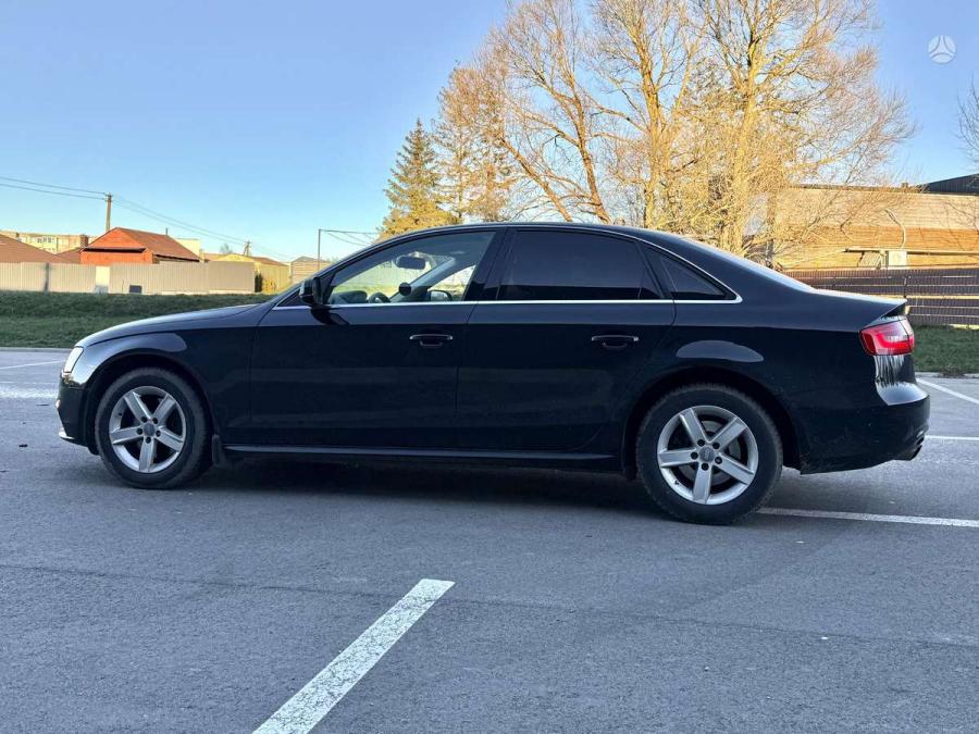Black Audi A4 2012 in Telschi, with an engine capacity of 1.97 L and mileage of 300 thousand km for 8100 €, photo 4 on AUTOMOTO.COM.LV