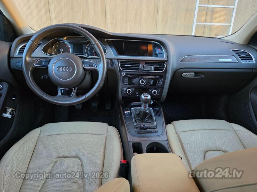 Melns Audi A4 2012 Tallina, ar dzinēja tilpumu 2.00 L un nobraukumu 179 tūkst. km par 7000 €, foto 1 vietnē AUTOMOTO.COM.LV