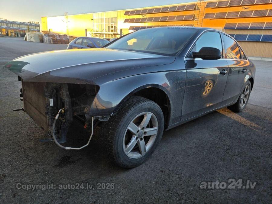 Melns Audi A4 2012 Tallina, ar dzinēja tilpumu 2.00 L un nobraukumu 179 tūkst. km par 7000 €, foto 4 vietnē AUTOMOTO.COM.LV