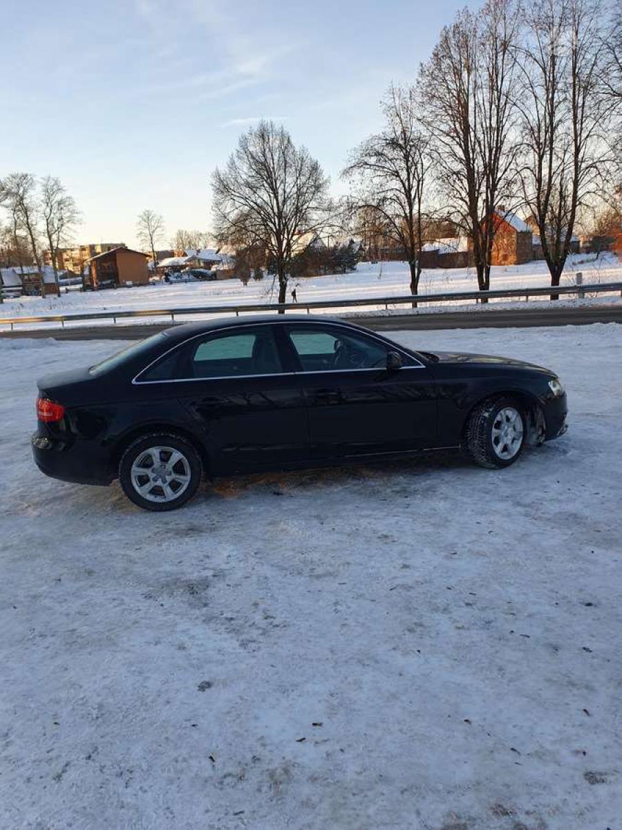 Black Audi A4 2012 in Rokiskis, with an engine capacity of 1.80 L and mileage of 148 thousand km for 7200 €, photo 4 on AUTOMOTO.COM.LV