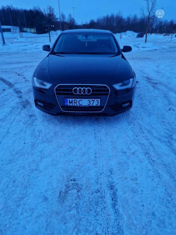 Black Audi A4 2012 in Panevezys, with an engine capacity of 1.80 L and mileage of 309 thousand km for 5500 €, photo 2 on AUTOMOTO.COM.LV