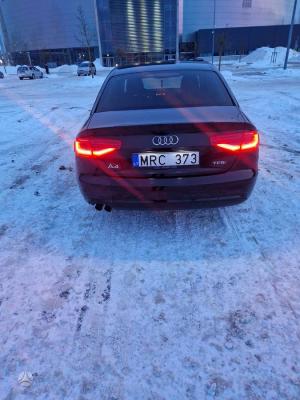 Melns Audi A4 2012 Panevēža, ar dzinēja tilpumu 1.80 L un nobraukumu 309 tūkst. km par 5500 €, foto 5 vietnē AUTOMOTO.COM.LV