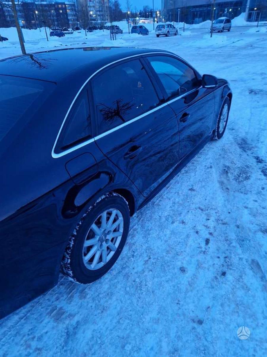 Melns Audi A4 2012 Panevēža, ar dzinēja tilpumu 1.80 L un nobraukumu 309 tūkst. km par 5500 €, foto 8 vietnē AUTOMOTO.COM.LV