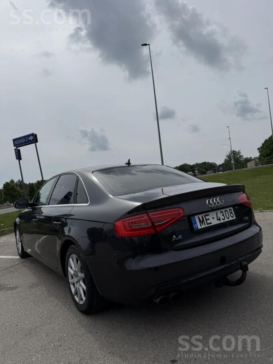 Black Audi A4 2012 in Riga, with an engine capacity of 2.00 L and mileage of 250 thousand km for 7300 €, photo 3 on AUTOMOTO.COM.LV