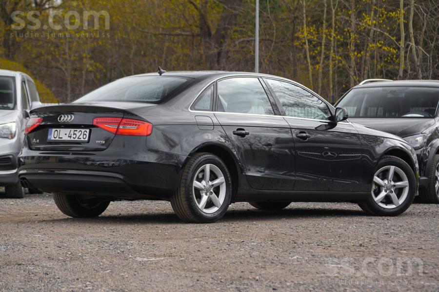 Melns Audi A4 2012 Rīga, ar dzinēja tilpumu 1.80 L un nobraukumu 278 tūkst. km par 9990 €, foto 5 vietnē AUTOMOTO.COM.LV