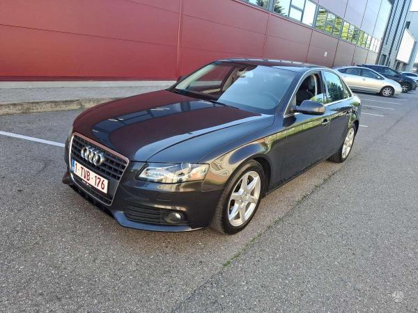Black Audi A4 2012 in Kaunas, with an engine capacity of 1.97 L and mileage of 220 thousand km for 6400 €, photo 5 on AUTOMOTO.COM.LV