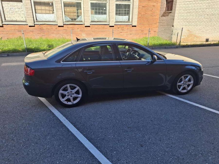 Melns Audi A4 2012 Kauņa, ar dzinēja tilpumu 1.97 L un nobraukumu 220 tūkst. km par 6400 €, foto 7 vietnē AUTOMOTO.COM.LV