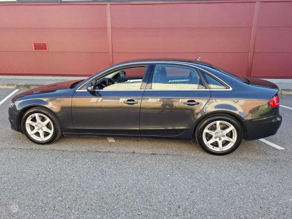 Black Audi A4 2012 in Kaunas, with an engine capacity of 1.97 L and mileage of 220 thousand km for 6400 €, photo 10 on AUTOMOTO.COM.LV