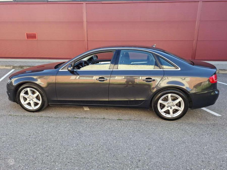 Melns Audi A4 2012 Kauņa, ar dzinēja tilpumu 1.97 L un nobraukumu 220 tūkst. km par 6400 €, foto 11 vietnē AUTOMOTO.COM.LV
