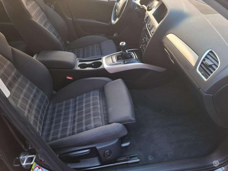 Melns Audi A4 2012 Kauņa, ar dzinēja tilpumu 1.97 L un nobraukumu 220 tūkst. km par 6400 €, foto 18 vietnē AUTOMOTO.COM.LV