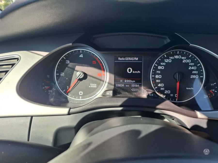 Melns Audi A4 2012 Kauņa, ar dzinēja tilpumu 1.97 L un nobraukumu 220 tūkst. km par 6400 €, foto 20 vietnē AUTOMOTO.COM.LV