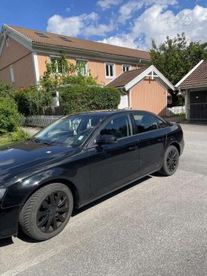 Melns Audi A4 2012 Mažeikiai, ar dzinēja tilpumu 1.98 L un nobraukumu 215 tūkst. km par 6000 €, foto 5 vietnē AUTOMOTO.COM.LV