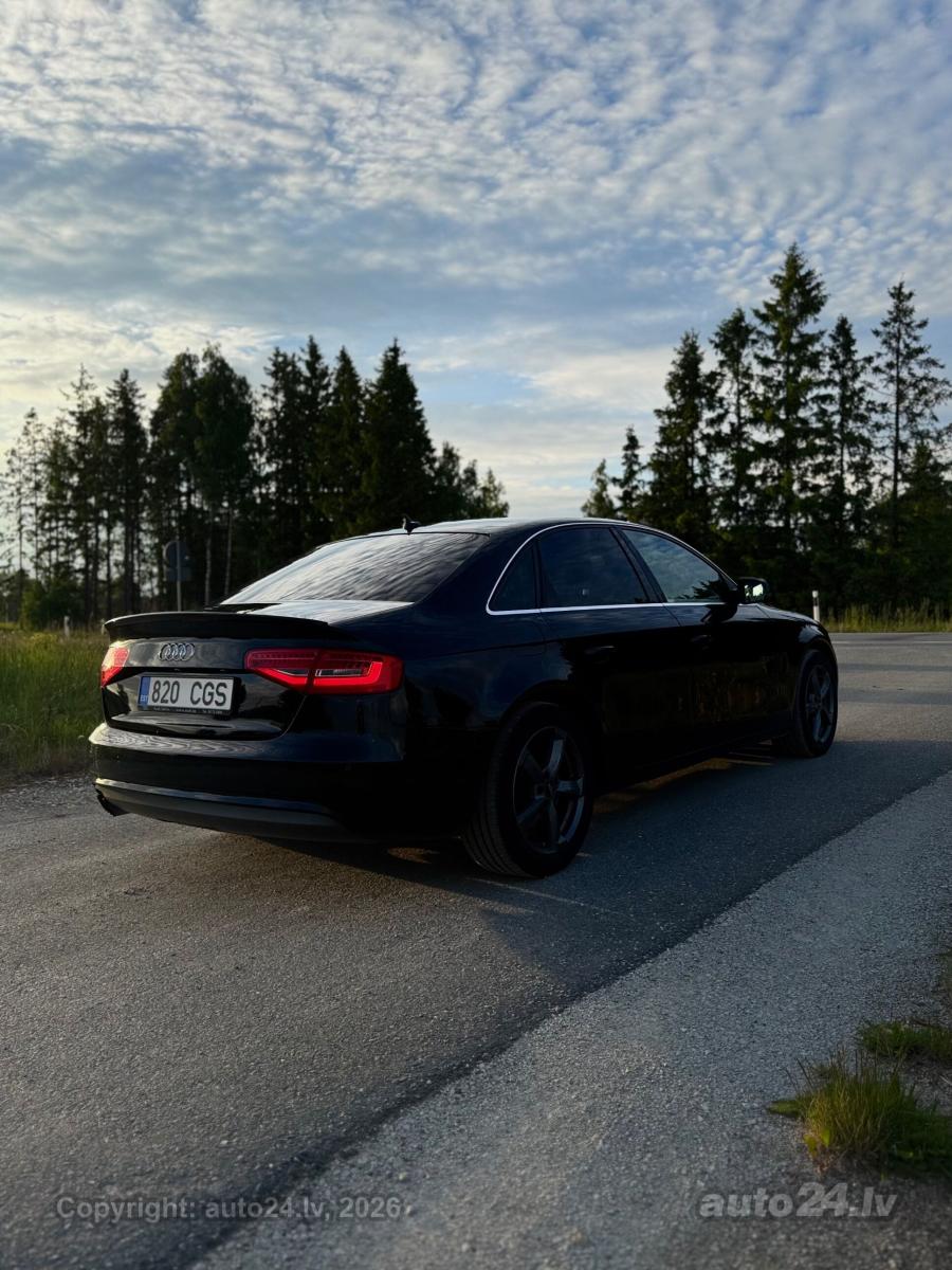 Melns Audi A4 2012 Tallina, ar dzinēja tilpumu 2.00 L un nobraukumu 364 tūkst. km par 5990 €, foto 8 vietnē AUTOMOTO.COM.LV