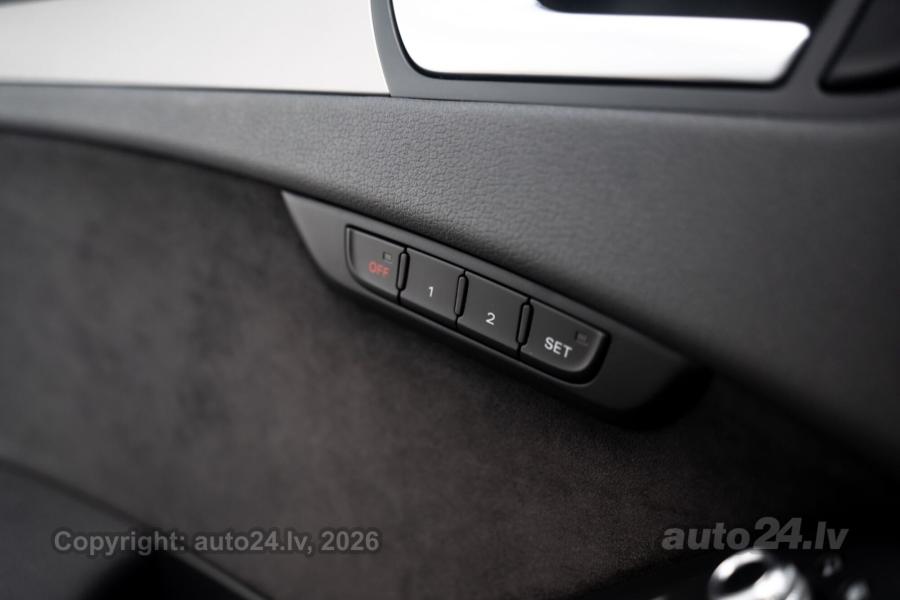 Black Audi A4 2012 in Tallinn, with an engine capacity of 2.00 L and mileage of 245 thousand km for 5999 €, photo 14 on AUTOMOTO.COM.LV