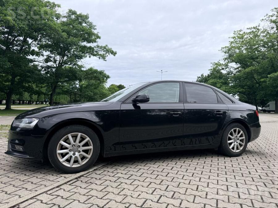 Black Audi A4 2012 in Ventspils, with an engine capacity of 2.00 L and mileage of 184 thousand km for 8200 €, photo 3 on AUTOMOTO.COM.LV
