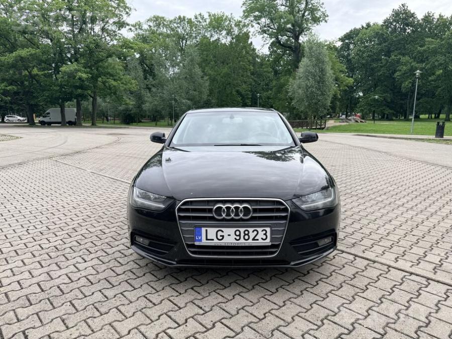 Black Audi A4 2012 in Ventspils, with an engine capacity of 2.00 L and mileage of 184 thousand km for 8200 €, photo 4 on AUTOMOTO.COM.LV