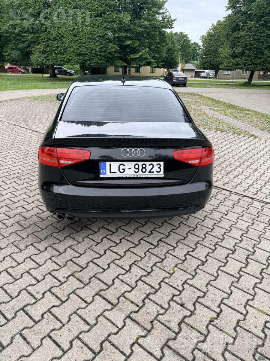 Black Audi A4 2012 in Ventspils, with an engine capacity of 2.00 L and mileage of 184 thousand km for 8200 €, photo 5 on AUTOMOTO.COM.LV