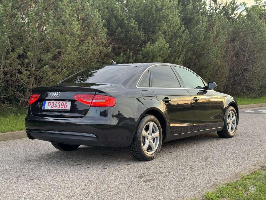 Melns Audi A4 2012 Viļņa, ar dzinēja tilpumu 1.80 L un nobraukumu 206 tūkst. km par 9300 €, foto 7 vietnē AUTOMOTO.COM.LV