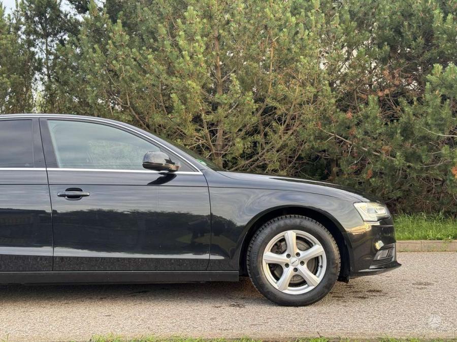 Melns Audi A4 2012 Viļņa, ar dzinēja tilpumu 1.80 L un nobraukumu 206 tūkst. km par 9300 €, foto 14 vietnē AUTOMOTO.COM.LV