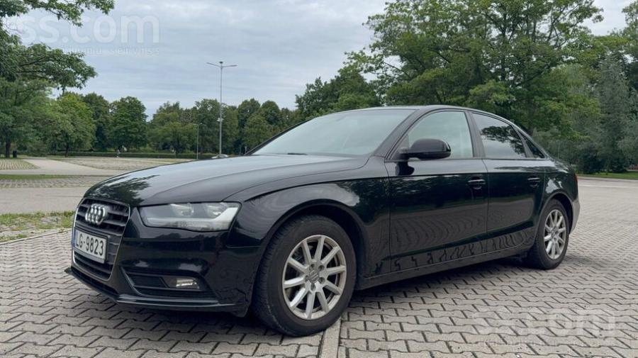 Black Audi A4 2012 in Ventspils, with an engine capacity of 2.00 L and mileage of 184 thousand km for 7500 €, photo 3 on AUTOMOTO.COM.LV