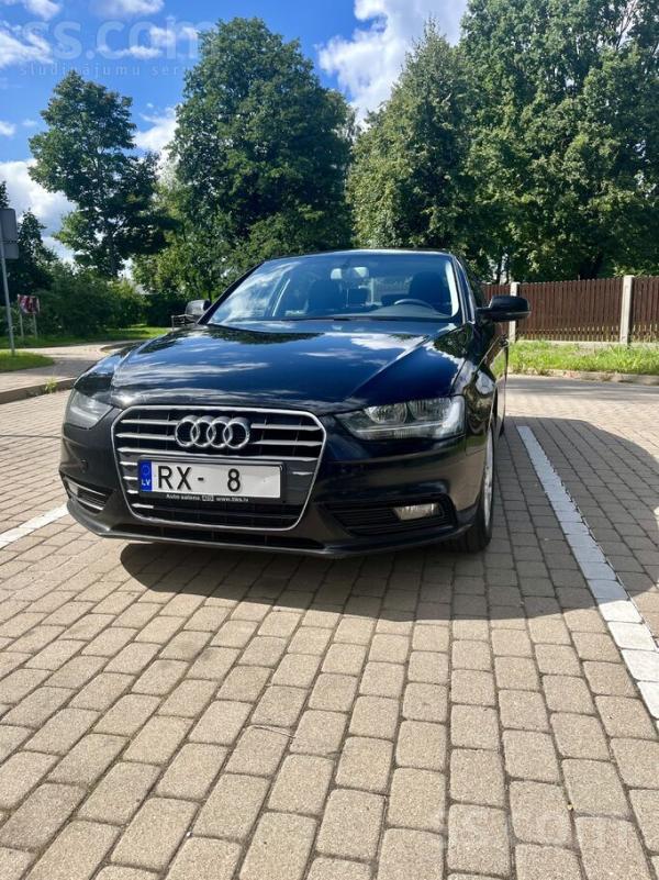 Black Audi A4 2012 in Riga, with an engine capacity of 2.00 L and mileage of 327 thousand km for 6800 €, photo 1 on AUTOMOTO.COM.LV