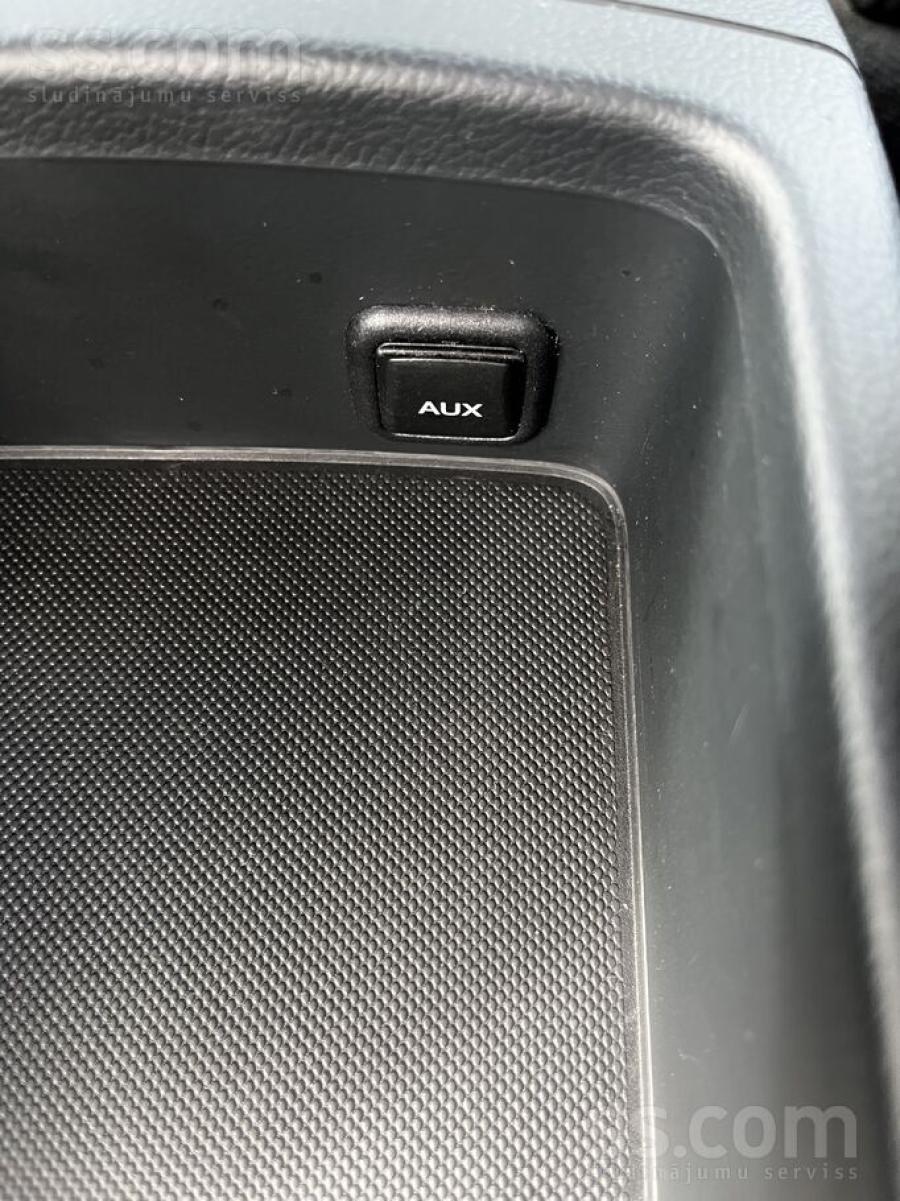 Melns Audi A4 2012 Rīga, ar dzinēja tilpumu 2.00 L un nobraukumu 327 tūkst. km par 6800 €, foto 17 vietnē AUTOMOTO.COM.LV