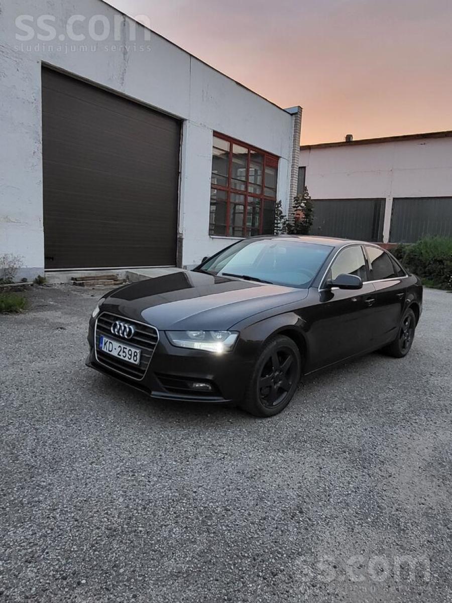 Black Audi A4 2012 in Gulbene, with an engine capacity of 2.00 L and mileage of 388 thousand km for 4900 €, photo 1 on AUTOMOTO.COM.LV