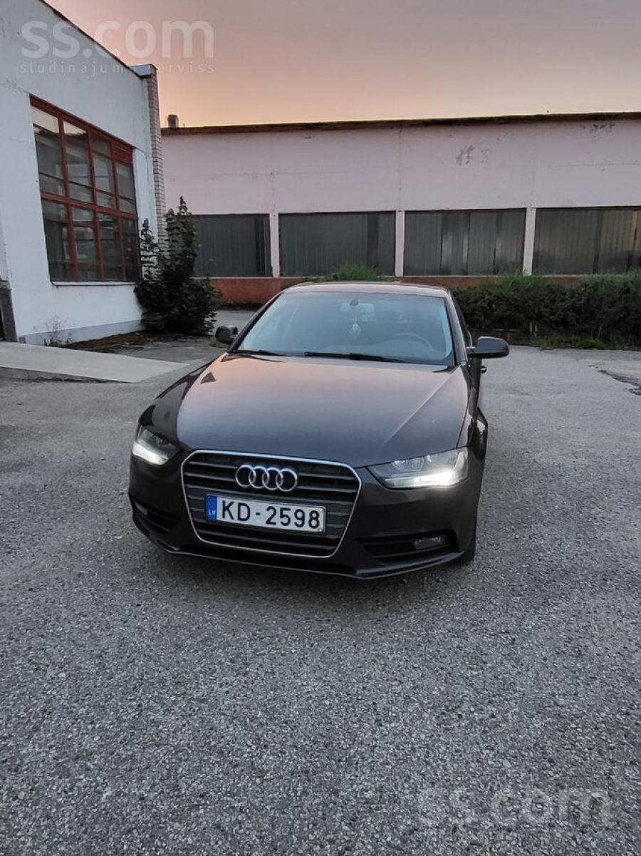 Black Audi A4 2012 in Gulbene, with an engine capacity of 2.00 L and mileage of 388 thousand km for 4900 €, photo 4 on AUTOMOTO.COM.LV