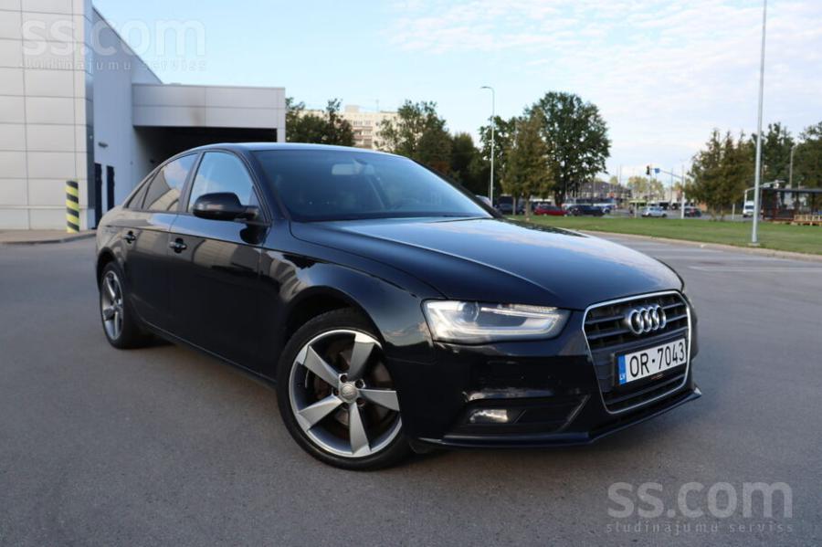 Melns Audi A4 2012 Rīga, ar dzinēja tilpumu 2.00 L un nobraukumu 322 tūkst. km par 6990 €, foto 4 vietnē AUTOMOTO.COM.LV