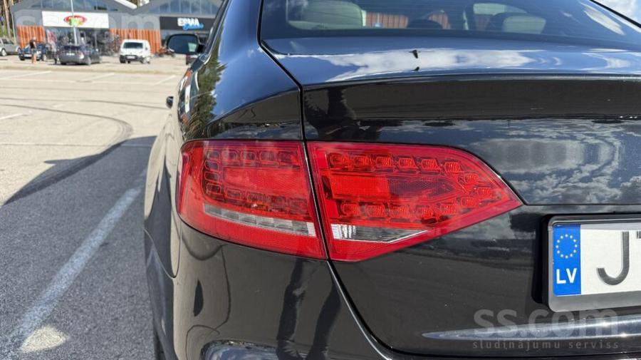 Melns Audi A4 2012 Rīga, ar dzinēja tilpumu 2.00 L un nobraukumu 250 tūkst. km par 4500 €, foto 9 vietnē AUTOMOTO.COM.LV