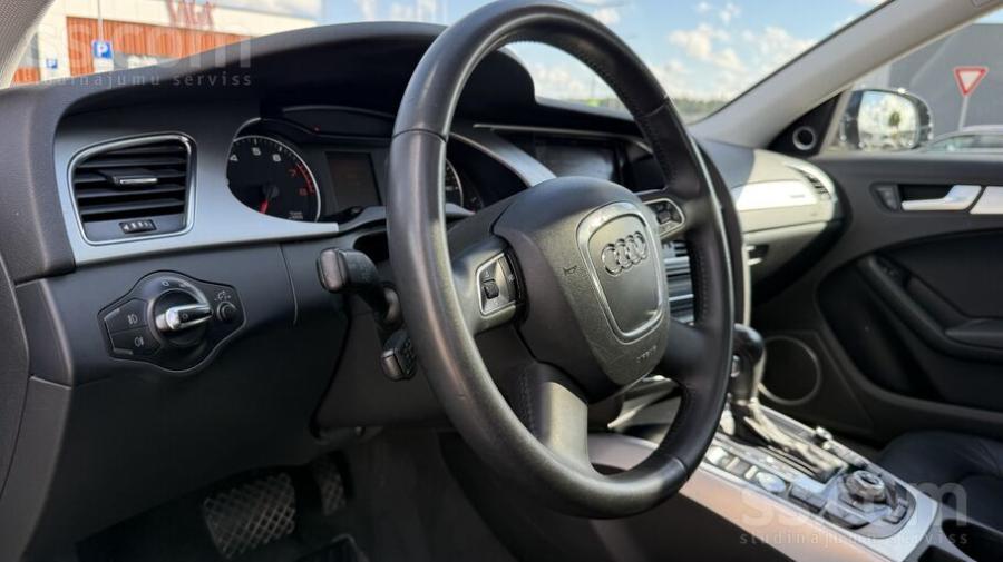 Melns Audi A4 2012 Rīga, ar dzinēja tilpumu 2.00 L un nobraukumu 250 tūkst. km par 4500 €, foto 18 vietnē AUTOMOTO.COM.LV