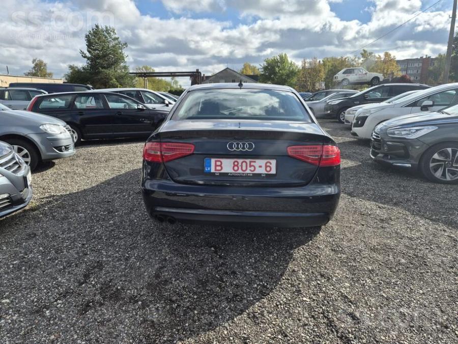 Melns Audi A4 2012 Daugavpils, ar dzinēja tilpumu 2.00 L un nobraukumu 0 tūkst. km par 7250 €, foto 6 vietnē AUTOMOTO.COM.LV