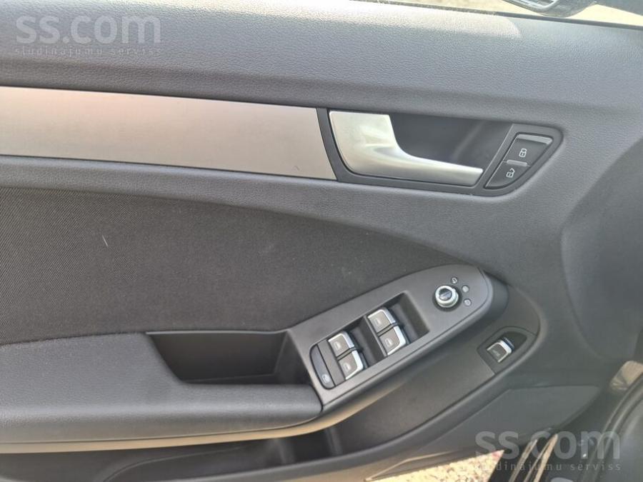 Melns Audi A4 2012 Daugavpils, ar dzinēja tilpumu 2.00 L un nobraukumu 0 tūkst. km par 7250 €, foto 9 vietnē AUTOMOTO.COM.LV