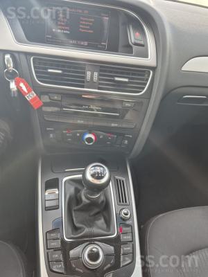 Melns Audi A4 2012 Daugavpils, ar dzinēja tilpumu 2.00 L un nobraukumu 0 tūkst. km par 7250 €, foto 16 vietnē AUTOMOTO.COM.LV