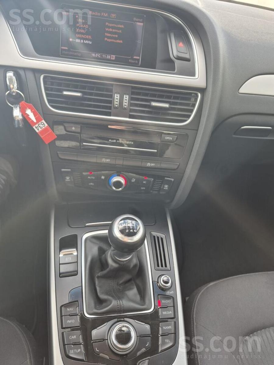Melns Audi A4 2012 Daugavpils, ar dzinēja tilpumu 2.00 L un nobraukumu 0 tūkst. km par 7250 €, foto 16 vietnē AUTOMOTO.COM.LV