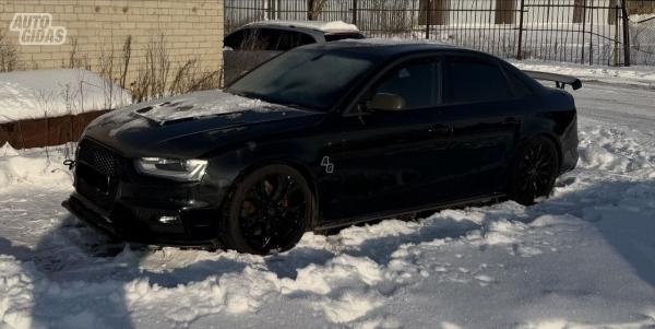 Black Audi A4 2013 in Birstonas, with an engine capacity of 2.00 L and mileage of 210 thousand km for 3000 €, photo 1 on AUTOMOTO.COM.LV