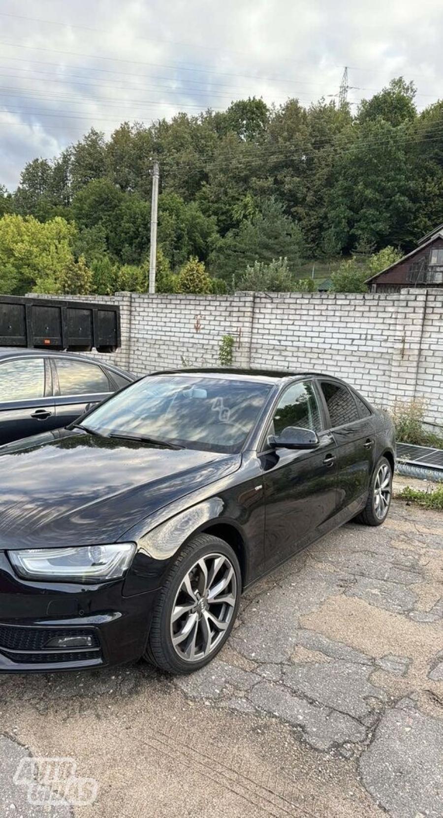 Melns Audi A4 2013 Kauņa, ar dzinēja tilpumu 2.00 L un nobraukumu 244 tūkst. km par 9000 €, foto 14 vietnē AUTOMOTO.COM.LV