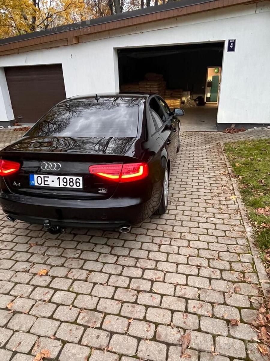 Melns Audi A4 2013 Bauska, ar dzinēja tilpumu 3.00 L un nobraukumu 276 tūkst. km par 8800 €, foto 4 vietnē AUTOMOTO.COM.LV