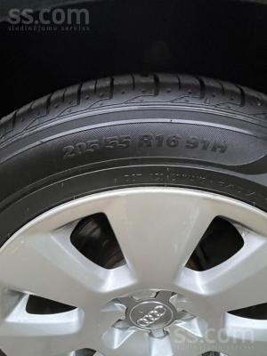 Melns Audi A4 2013 Bauska, ar dzinēja tilpumu 3.00 L un nobraukumu 276 tūkst. km par 8800 €, foto 7 vietnē AUTOMOTO.COM.LV
