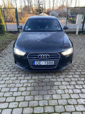 Melns Audi A4 2013 Bauska, ar dzinēja tilpumu 3.00 L un nobraukumu 276 tūkst. km par 8800 €, foto 13 vietnē AUTOMOTO.COM.LV